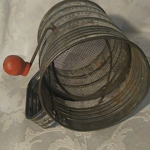 bromwell | Kitchen | Antique Bromwell Sifter 3 Cup | Poshmark